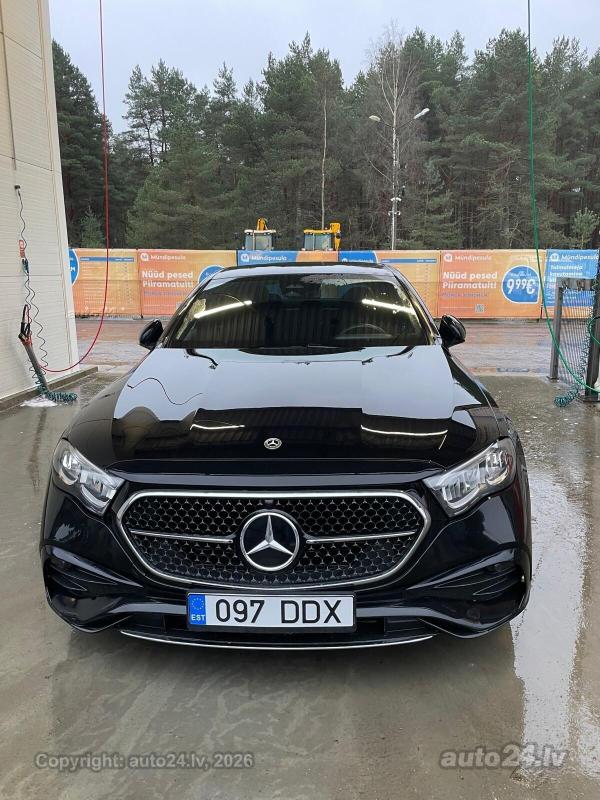 Melns Mercedes-Benz E-Class 2024 Tallina, ar dzinēja tilpumu 2.00 L un nobraukumu 17 tūkst. km par 57950 €, foto 5 vietnē AUTOMOTO.COM.LV