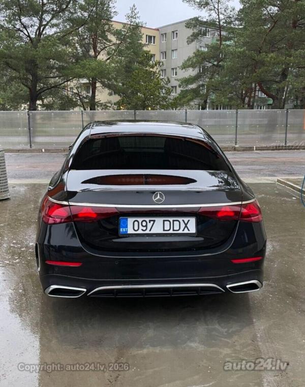 Melns Mercedes-Benz E-Class 2024 Tallina, ar dzinēja tilpumu 2.00 L un nobraukumu 17 tūkst. km par 57950 €, foto 6 vietnē AUTOMOTO.COM.LV