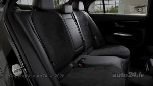 Melns Mercedes-Benz E-Class 2024 Tallina, ar dzinēja tilpumu 2.00 L un nobraukumu 17 tūkst. km par 57950 €, foto 4 vietnē AUTOMOTO.COM.LV