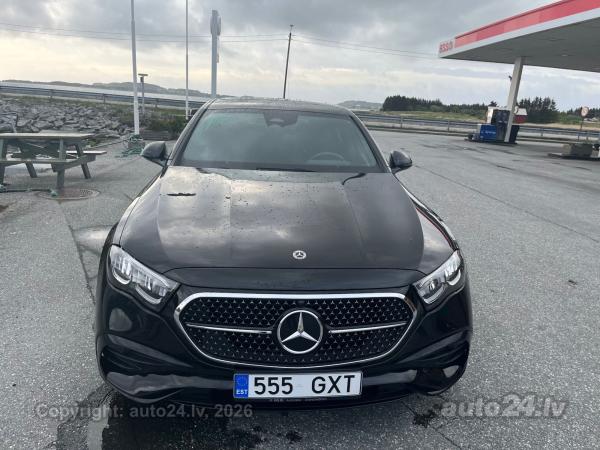 Melns Mercedes-Benz E-Class 2024 Tallina, ar dzinēja tilpumu 2.00 L un nobraukumu 42 tūkst. km par 52900 €, foto 6 vietnē AUTOMOTO.COM.LV