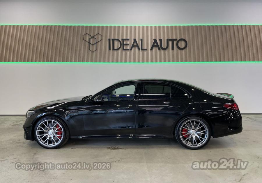 Melns Mercedes-Benz E-Class 2025 Tallina, ar dzinēja tilpumu 3.00 L un nobraukumu 13 tūkst. km par 114990 €, foto 3 vietnē AUTOMOTO.COM.LV