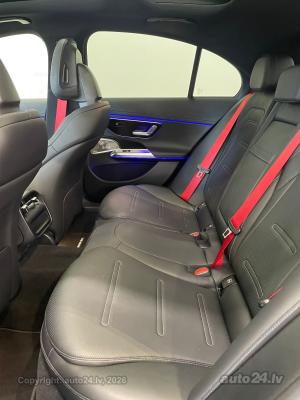 Melns Mercedes-Benz E-Class 2025 Tallina, ar dzinēja tilpumu 3.00 L un nobraukumu 13 tūkst. km par 114990 €, foto 9 vietnē AUTOMOTO.COM.LV