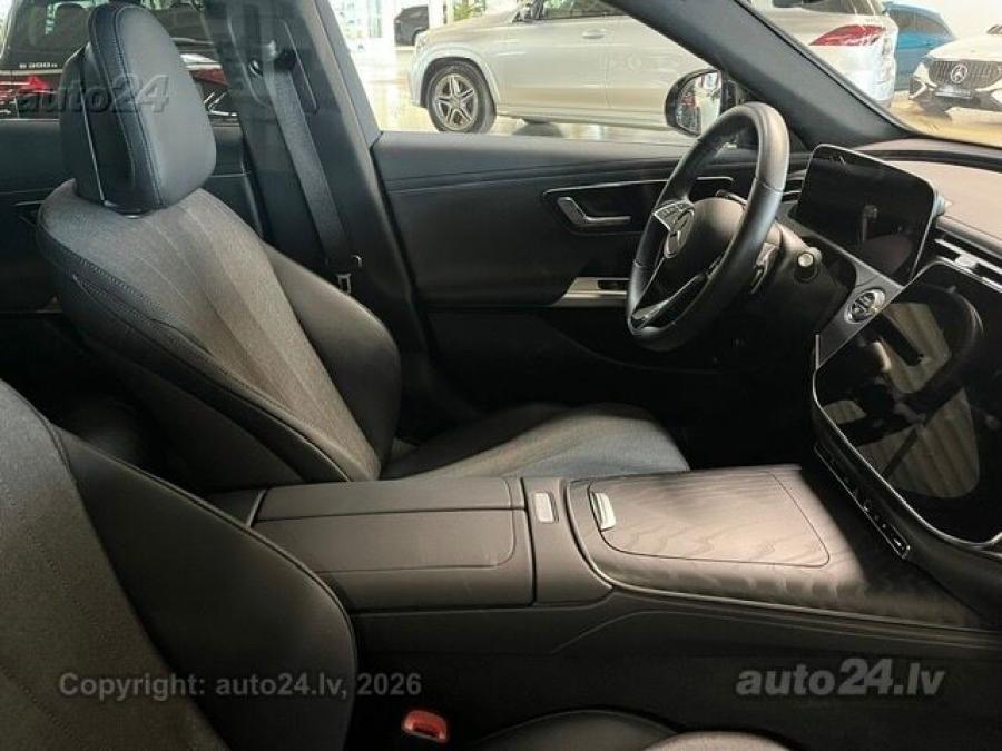 Black Mercedes-Benz E-Class 2025 in Tallinn, with an engine capacity of 2.00 L and mileage of 9 thousand km for 54900 €, photo 7 on AUTOMOTO.COM.LV