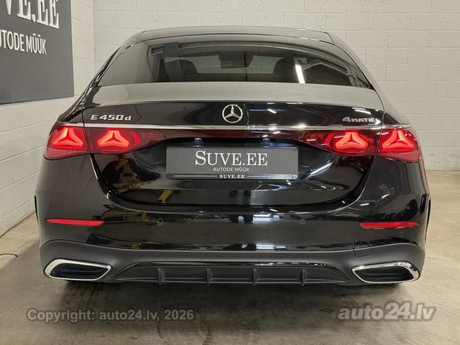 Melns Mercedes-Benz E-Class 2025 Tallina, ar dzinēja tilpumu 3.00 L un nobraukumu 29 tūkst. km par 69995 €, foto 7 vietnē AUTOMOTO.COM.LV