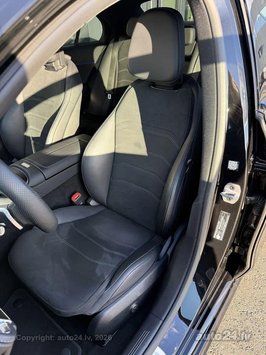 Melns Mercedes-Benz E-Class 2025 Tallina, ar dzinēja tilpumu 3.00 L un nobraukumu 29 tūkst. km par 69995 €, foto 10 vietnē AUTOMOTO.COM.LV