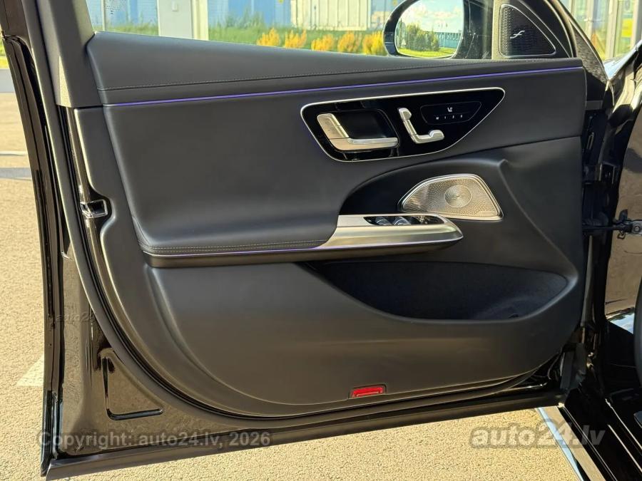 Melns Mercedes-Benz E-Class 2025 Tallina, ar dzinēja tilpumu 3.00 L un nobraukumu 29 tūkst. km par 69995 €, foto 11 vietnē AUTOMOTO.COM.LV