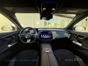 Melns Mercedes-Benz E-Class 2025 Tallina, ar dzinēja tilpumu 3.00 L un nobraukumu 29 tūkst. km par 69995 €, foto 17 vietnē AUTOMOTO.COM.LV