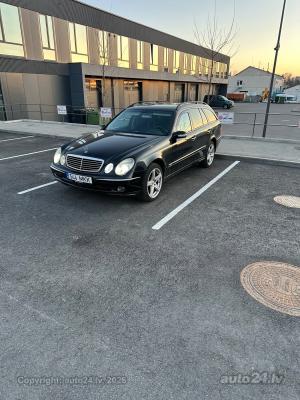 Melns Mercedes-Benz E-Class 2004 Tallina, ar dzinēja tilpumu 3.20 L un nobraukumu 335 tūkst. km par 4000 €, foto  vietnē AUTOMOTO.COM.LV
