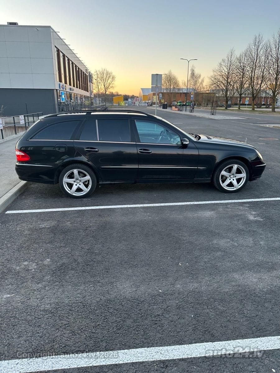 Melns Mercedes-Benz E-Class 2004 Tallina, ar dzinēja tilpumu 3.20 L un nobraukumu 335 tūkst. km par 4000 €, foto 3 vietnē AUTOMOTO.COM.LV