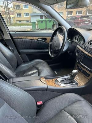 Melns Mercedes-Benz E-Class 2004 Tallina, ar dzinēja tilpumu 3.20 L un nobraukumu 335 tūkst. km par 4000 €, foto 8 vietnē AUTOMOTO.COM.LV