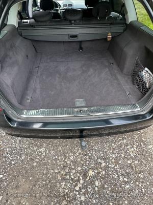 Black Mercedes-Benz E-Class 2004 in Tallinn, with an engine capacity of 2.10 L and mileage of 430 thousand km for 2000 €, photo 11 on AUTOMOTO.COM.LV