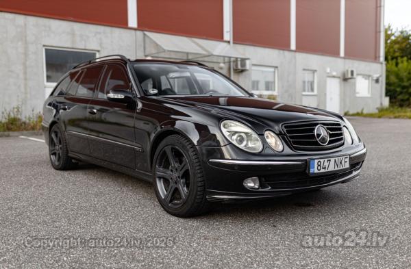 Melns Mercedes-Benz E-Class 2004 Tallina, ar dzinēja tilpumu 3.20 L un nobraukumu 307 tūkst. km par 2799 €, foto 1 vietnē AUTOMOTO.COM.LV