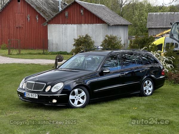 Black Mercedes-Benz E-Class 2005 in Tallinn, with an engine capacity of 3.20 L and mileage of 296 thousand km for 4900 €, photo 2 on AUTOMOTO.COM.LV