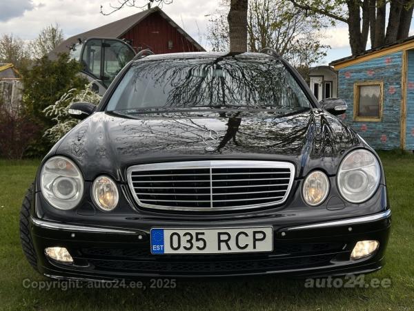 Black Mercedes-Benz E-Class 2005 in Tallinn, with an engine capacity of 3.20 L and mileage of 296 thousand km for 4900 €, photo 4 on AUTOMOTO.COM.LV