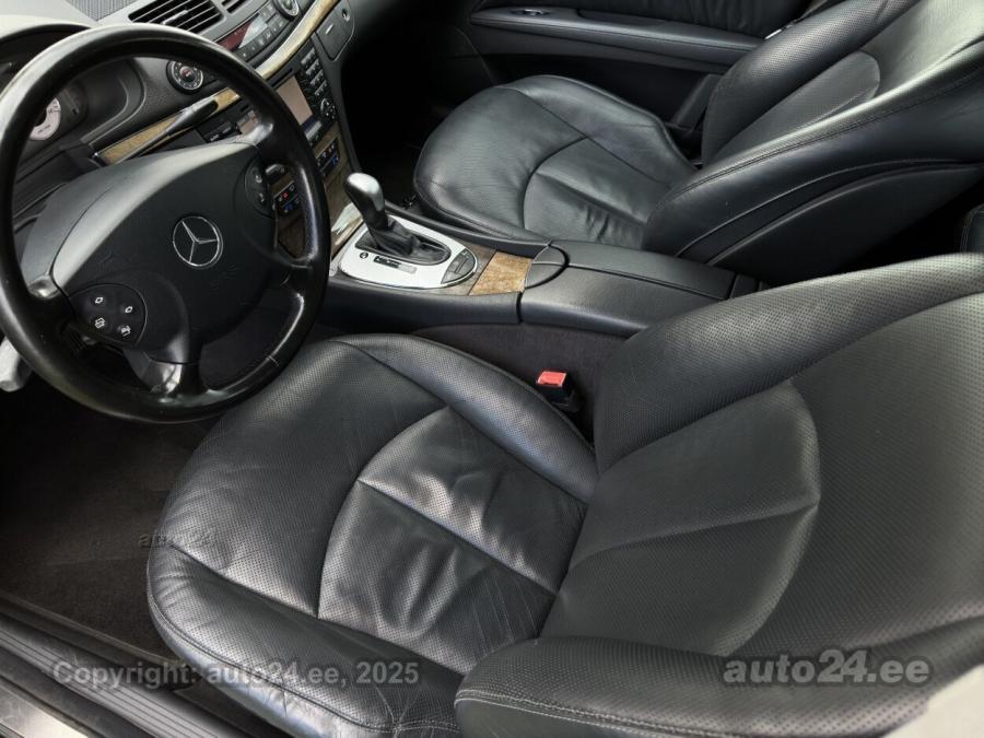Black Mercedes-Benz E-Class 2005 in Tallinn, with an engine capacity of 3.20 L and mileage of 296 thousand km for 4900 €, photo 14 on AUTOMOTO.COM.LV