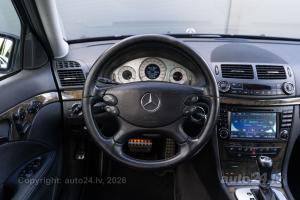 Черный Мерседес Е-Класс 2005 в Таллин, объемом двигателя 3.20 л и пробегом 255 тыс. км за 6990 €, фото 15 на AUTOMOTO.COM.LV