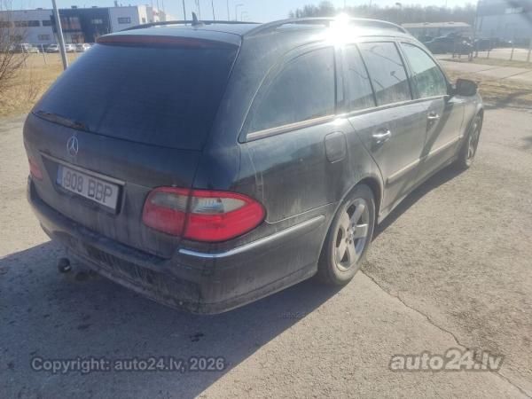 Melns Mercedes-Benz E-Class 2006 Tallina, ar dzinēja tilpumu 3.00 L un nobraukumu 381 tūkst. km par 2000 €, foto 5 vietnē AUTOMOTO.COM.LV