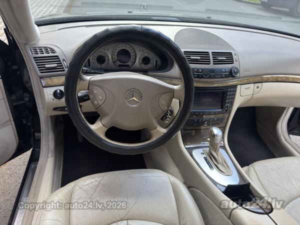 Melns Mercedes-Benz E-Class 2006 Tallina, ar dzinēja tilpumu 3.00 L un nobraukumu 375 tūkst. km par 2000 €, foto 9 vietnē AUTOMOTO.COM.LV