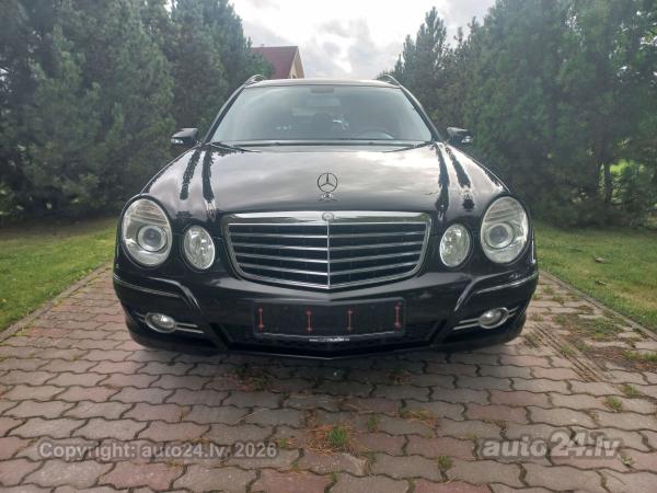 Mercedes-Benz E-Class 2007 Tartu vietnē Melns Mercedes-Benz E-Class 2007 Tartu, ar dzinēja tilpumu 3.20 L un nobraukumu 313 tūkst. km par 5900 €, foto 4 vietnē AUTOMOTO.COM.LV