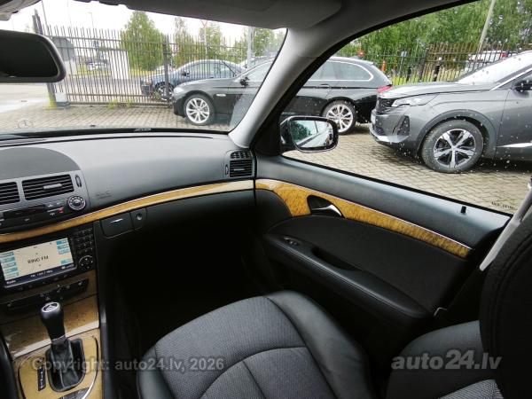 Melns Mercedes-Benz E-Class 2008 Tartu, ar dzinēja tilpumu 2.10 L un nobraukumu 320 tūkst. km par 4790 €, foto 7 vietnē AUTOMOTO.COM.LV