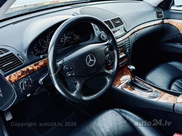 Black Mercedes-Benz E-Class 2009 in Viljandi, with an engine capacity of 2.10 L and mileage of 325 thousand km for 7190 €, photo 9 on AUTOMOTO.COM.LV
