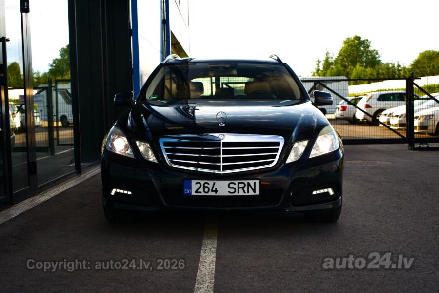 Melns Mercedes-Benz E-Class 2009 Tallina, ar dzinēja tilpumu 3.00 L un nobraukumu 376 tūkst. km par 6800 €, foto 9 vietnē AUTOMOTO.COM.LV