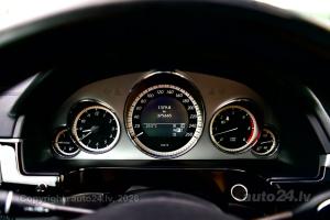 Melns Mercedes-Benz E-Class 2009 Tallina, ar dzinēja tilpumu 3.00 L un nobraukumu 376 tūkst. km par 6800 €, foto 14 vietnē AUTOMOTO.COM.LV