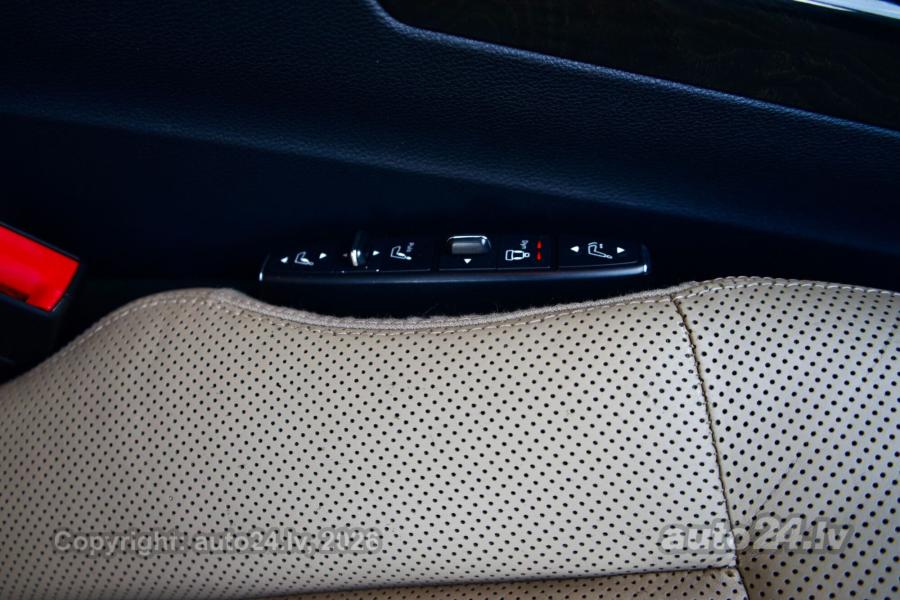 Melns Mercedes-Benz E-Class 2009 Tallina, ar dzinēja tilpumu 3.00 L un nobraukumu 376 tūkst. km par 6800 €, foto 17 vietnē AUTOMOTO.COM.LV