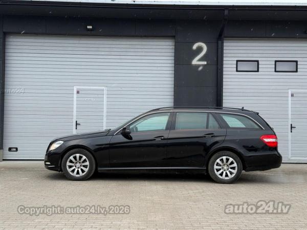 Black Mercedes-Benz E-Class 2010 in Tallinn, with an engine capacity of 2.10 L and mileage of 315 thousand km for 5500 €, photo 4 on AUTOMOTO.COM.LV