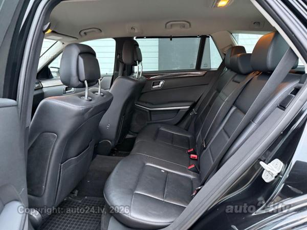 Melns Mercedes-Benz E-Class 2010 Tallina, ar dzinēja tilpumu 2.10 L un nobraukumu 315 tūkst. km par 5500 €, foto 11 vietnē AUTOMOTO.COM.LV