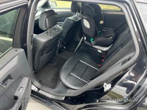 Melns Mercedes-Benz E-Class 2010 Tallina, ar dzinēja tilpumu 2.10 L un nobraukumu 360 tūkst. km par 6999 €, foto 9 vietnē AUTOMOTO.COM.LV