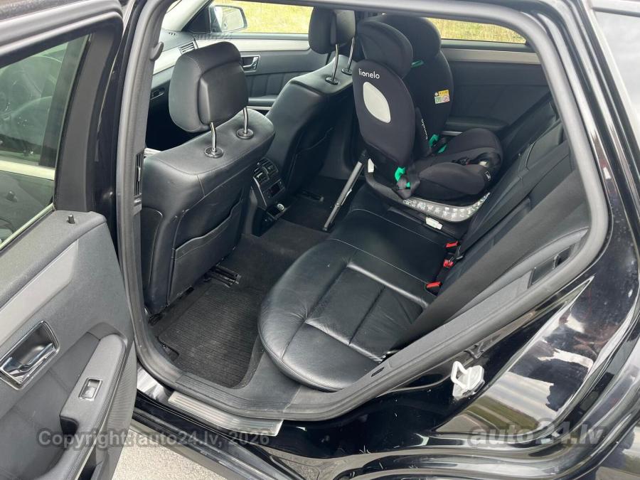 Melns Mercedes-Benz E-Class 2010 Tallina, ar dzinēja tilpumu 2.10 L un nobraukumu 360 tūkst. km par 6999 €, foto 9 vietnē AUTOMOTO.COM.LV