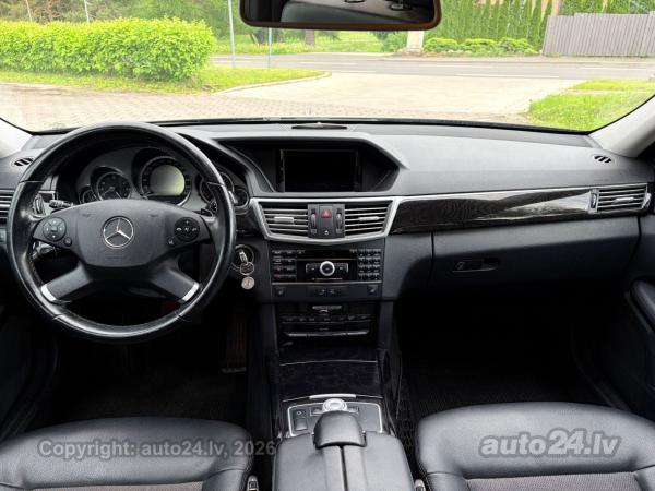 Black Mercedes-Benz E-Class 2010 in Tallinn, with an engine capacity of 3.00 L and mileage of 265 thousand km for 8490 €, photo 8 on AUTOMOTO.COM.LV
