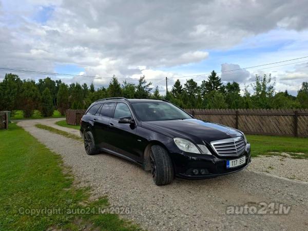 Melns Mercedes-Benz E-Class 2010 Tallina, ar dzinēja tilpumu 2.10 L un nobraukumu 318 tūkst. km par 5500 €, foto 1 vietnē AUTOMOTO.COM.LV
