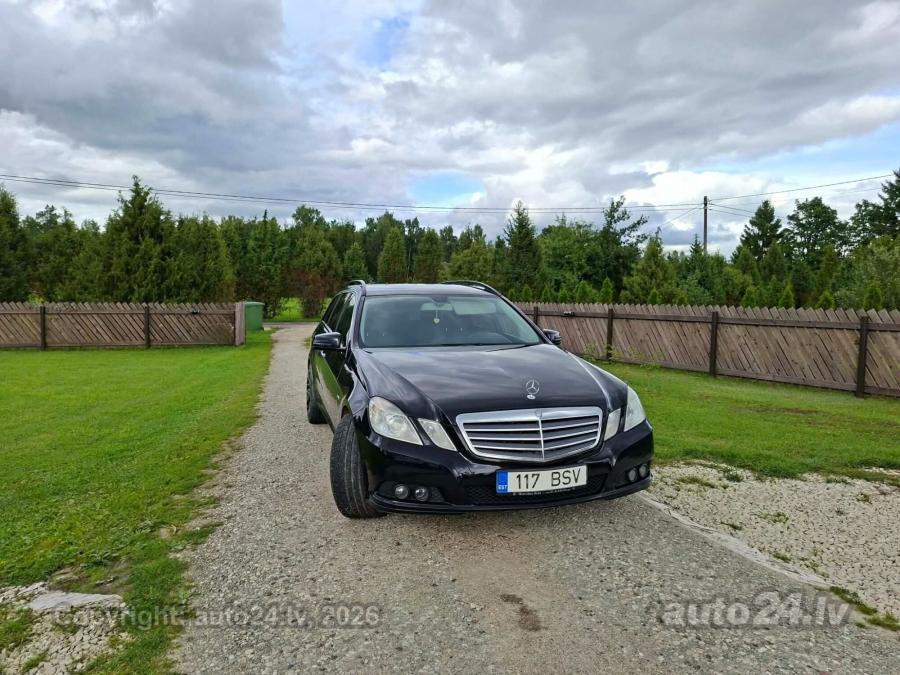 Black Mercedes-Benz E-Class 2010 in Tallinn, with an engine capacity of 2.10 L and mileage of 318 thousand km for 5500 €, photo 3 on AUTOMOTO.COM.LV