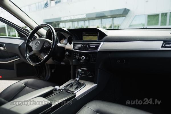 Melns Mercedes-Benz E-Class 2010 Tallina, ar dzinēja tilpumu 2.10 L un nobraukumu 366 tūkst. km par 5900 €, foto 8 vietnē AUTOMOTO.COM.LV
