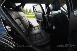 Melns Mercedes-Benz E-Class 2010 Tallina, ar dzinēja tilpumu 2.10 L un nobraukumu 366 tūkst. km par 5900 €, foto 12 vietnē AUTOMOTO.COM.LV