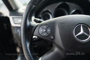 Melns Mercedes-Benz E-Class 2010 Tallina, ar dzinēja tilpumu 2.10 L un nobraukumu 366 tūkst. km par 5900 €, foto 13 vietnē AUTOMOTO.COM.LV