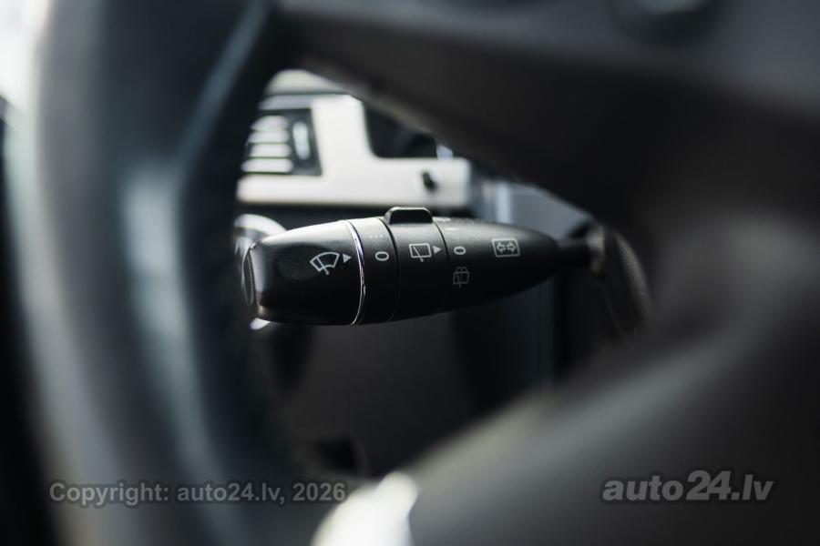 Melns Mercedes-Benz E-Class 2010 Tallina, ar dzinēja tilpumu 2.10 L un nobraukumu 366 tūkst. km par 5900 €, foto 20 vietnē AUTOMOTO.COM.LV