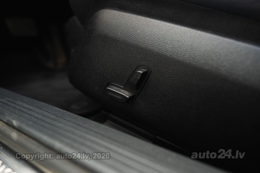 Melns Mercedes-Benz E-Class 2010 Tallina, ar dzinēja tilpumu 2.10 L un nobraukumu 366 tūkst. km par 5900 €, foto 24 vietnē AUTOMOTO.COM.LV