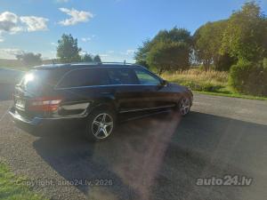 Melns Mercedes-Benz E-Class 2010 Tallina, ar dzinēja tilpumu 1.80 L un nobraukumu 330 tūkst. km par 5900 €, foto 3 vietnē AUTOMOTO.COM.LV