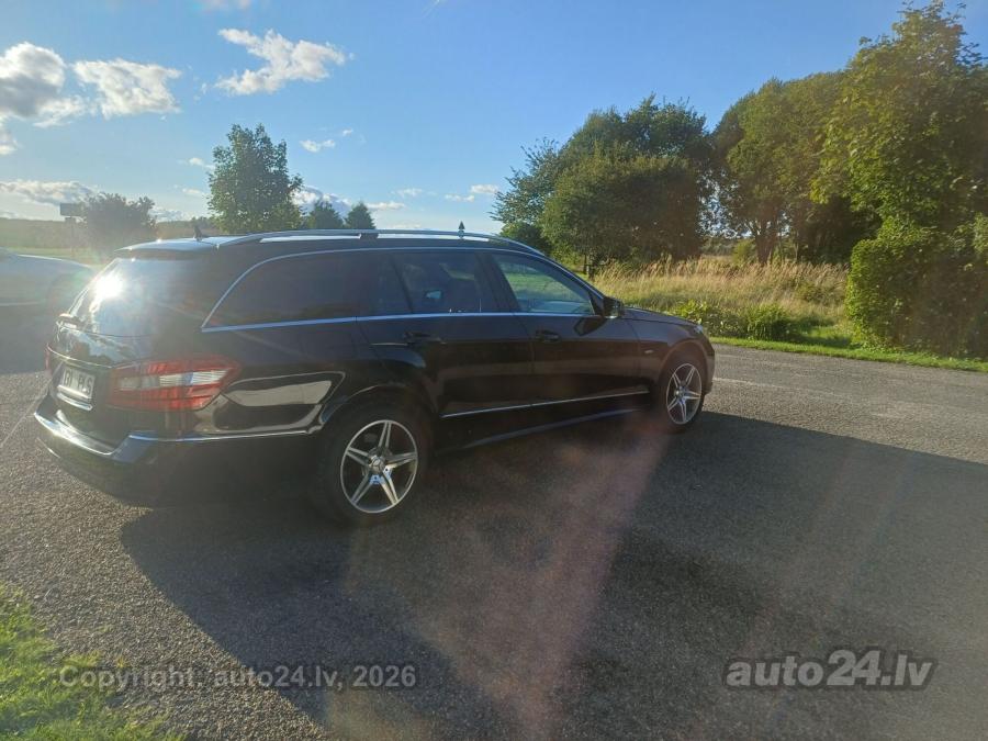 Melns Mercedes-Benz E-Class 2010 Tallina, ar dzinēja tilpumu 1.80 L un nobraukumu 330 tūkst. km par 5900 €, foto 3 vietnē AUTOMOTO.COM.LV