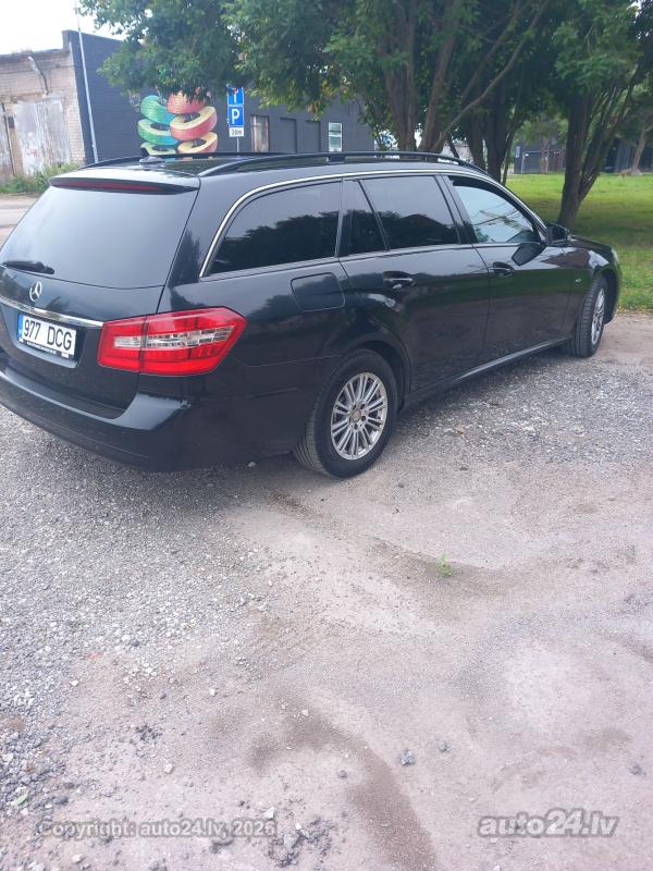 Melns Mercedes-Benz E-Class 2010 Tallina, ar dzinēja tilpumu 2.10 L un nobraukumu 374 tūkst. km par 8400 €, foto 3 vietnē AUTOMOTO.COM.LV