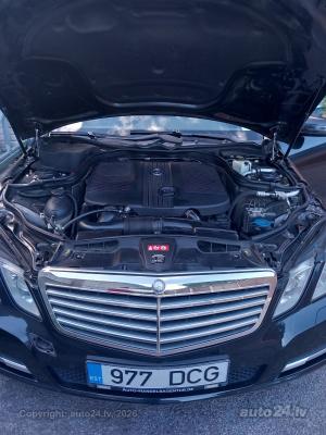 Melns Mercedes-Benz E-Class 2010 Tallina, ar dzinēja tilpumu 2.10 L un nobraukumu 374 tūkst. km par 8400 €, foto 15 vietnē AUTOMOTO.COM.LV