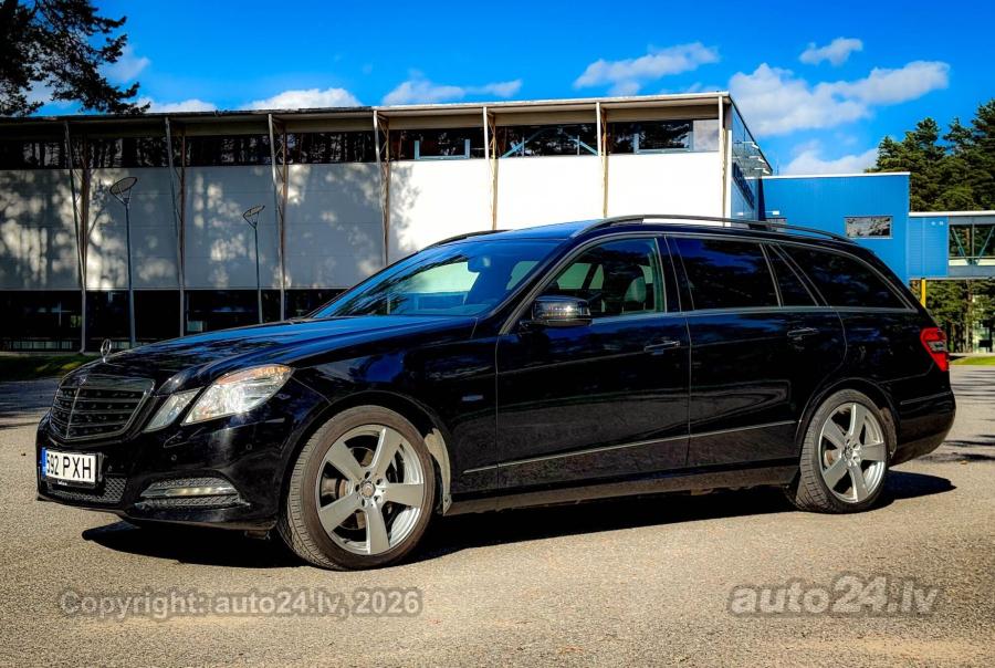Melns Mercedes-Benz E-Class 2010 Tallina, ar dzinēja tilpumu 1.80 L un nobraukumu 216 tūkst. km par 9900 €, foto 4 vietnē AUTOMOTO.COM.LV
