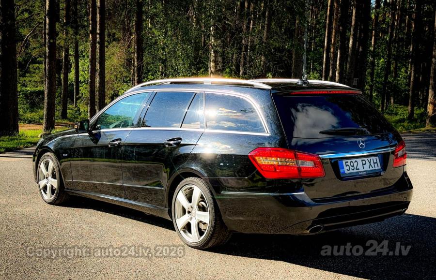 Melns Mercedes-Benz E-Class 2010 Tallina, ar dzinēja tilpumu 1.80 L un nobraukumu 216 tūkst. km par 9900 €, foto 11 vietnē AUTOMOTO.COM.LV