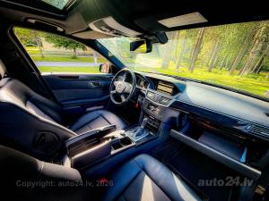 Melns Mercedes-Benz E-Class 2010 Tallina, ar dzinēja tilpumu 1.80 L un nobraukumu 216 tūkst. km par 9900 €, foto 21 vietnē AUTOMOTO.COM.LV