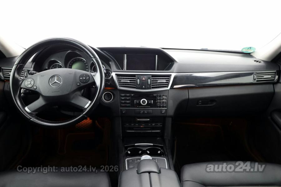 Melns Mercedes-Benz E-Class 2010 Tallina, ar dzinēja tilpumu 3.00 L un nobraukumu 322 tūkst. km par 4499 €, foto 6 vietnē AUTOMOTO.COM.LV
