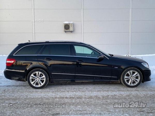 Black Mercedes-Benz E-Class 2011 in Tartu, with an engine capacity of 3.00 L and mileage of 304 thousand km for 9490 €, photo 4 on AUTOMOTO.COM.LV