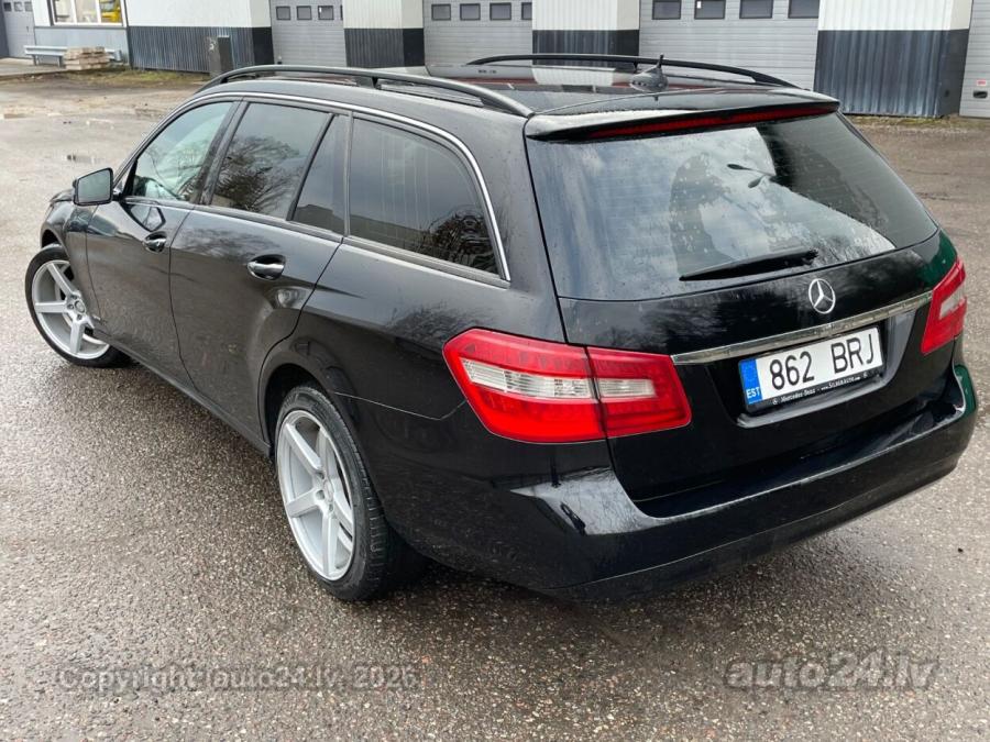 Black Mercedes-Benz E-Class 2011 in Tartu, with an engine capacity of 2.20 L and mileage of 371 thousand km for 4999 €, photo 4 on AUTOMOTO.COM.LV
